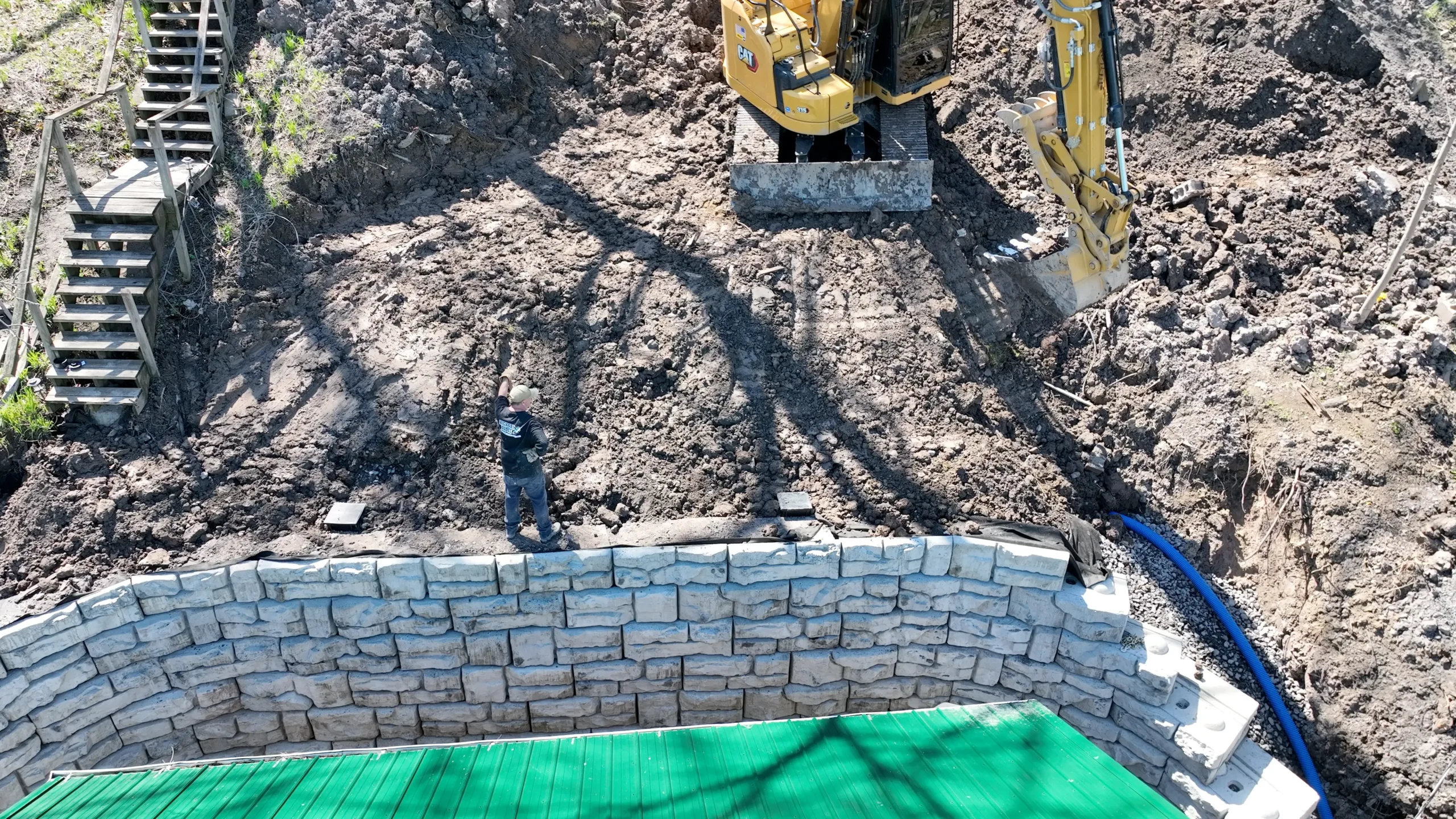 Hickory Ridge: Lakeshore Retaining Wall Design & Install